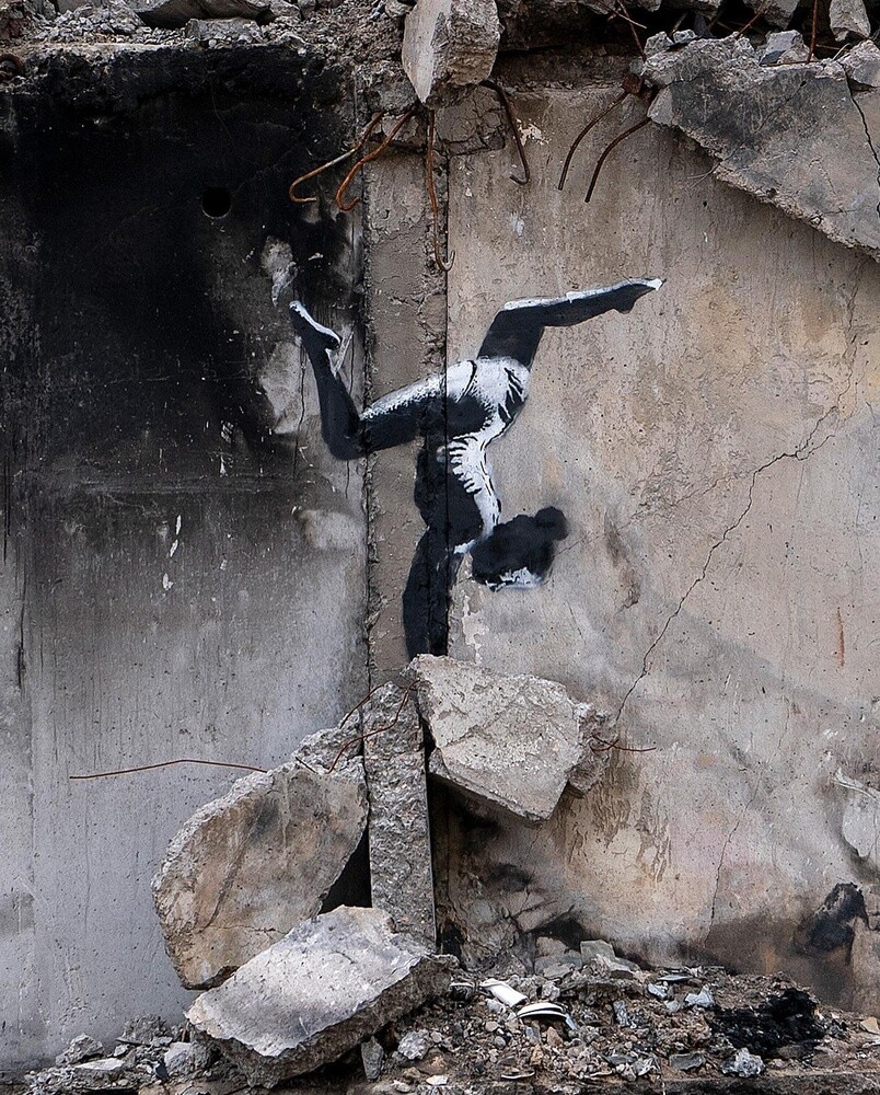La última obra de Banksy está en un edificio dañado en Ucrania | Revista ArtMajeur